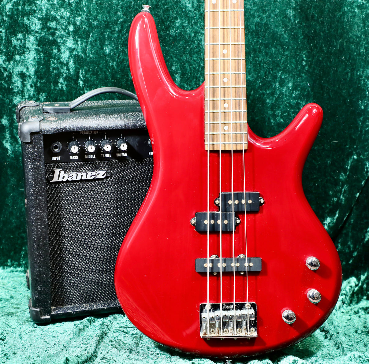 Ibanez GIO Bass Guitar with Ibanez BSA 10 Amp Package Deal – Freo Guitars